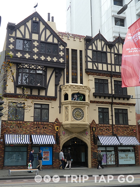 How to Visit London Court in Perth